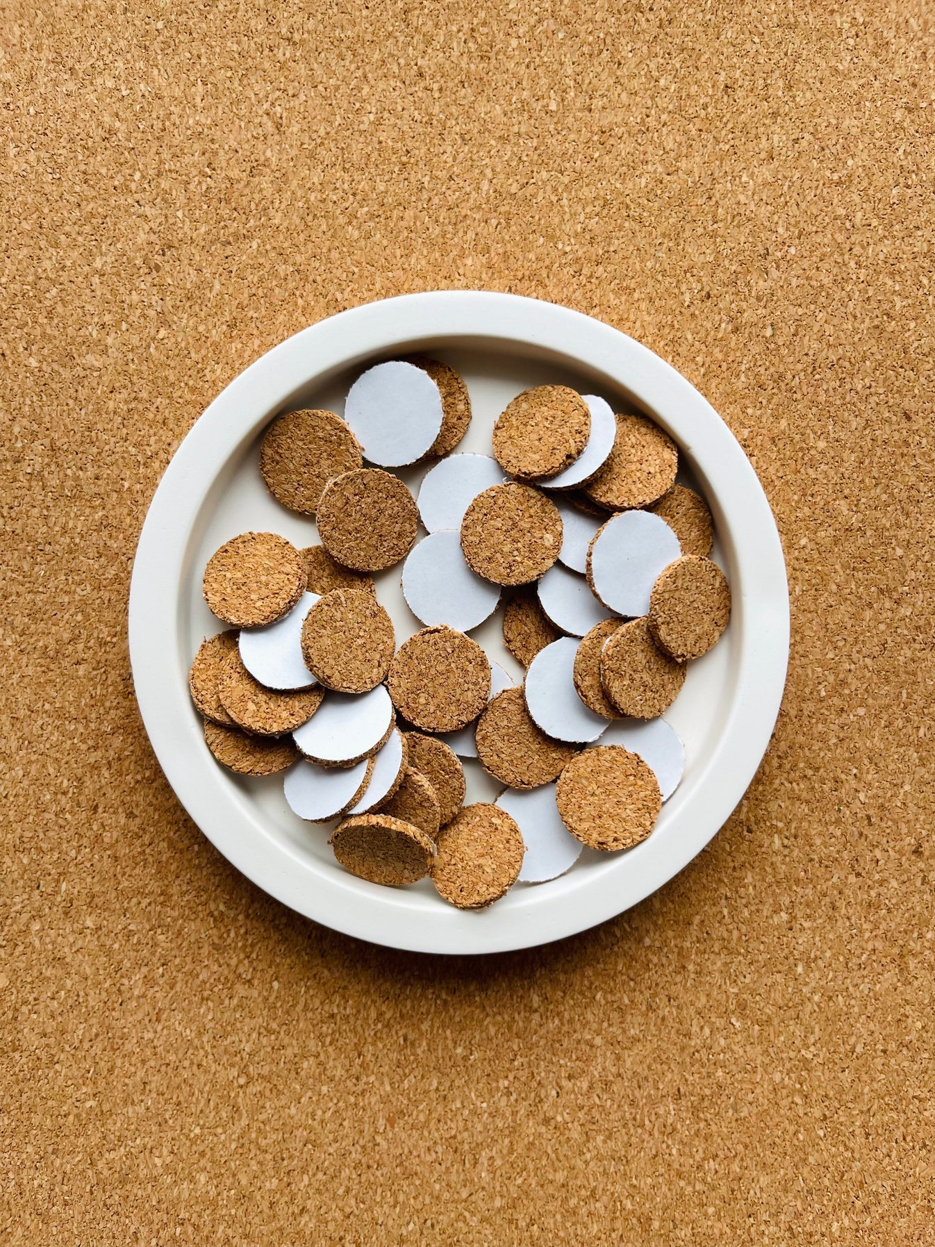 Self-adhesive round cork pads – Pepper Please Studio
